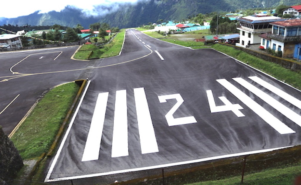 Lukla Flight- All You Need to Know Before EBC Trek From Lukla